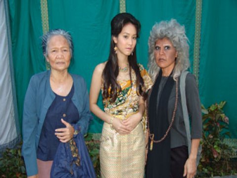 เสาร์ที่ 14 พฤศจิกายน 2552 | คมชัดลึก