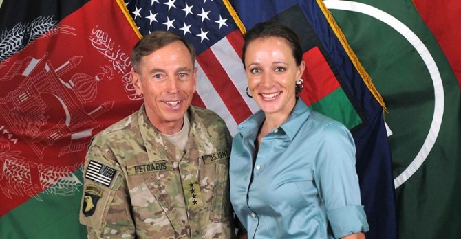 'FBI'ทำคดีฉาว'ผอ.CIA'ถูกสอบ | คมชัดลึก