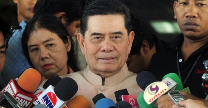 'ประชา'ปัดขอ'ทหาร'คุมสถานการณ์ | คมชัดลึก