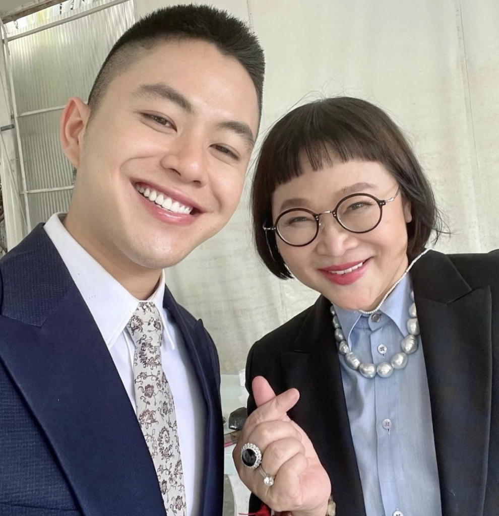 "Win William" เศรษฐี หนุ่มหล่อ โผล่ร่วมเฟรม "เบลล่า ราณี" ชาวเน็ตแห่ ...