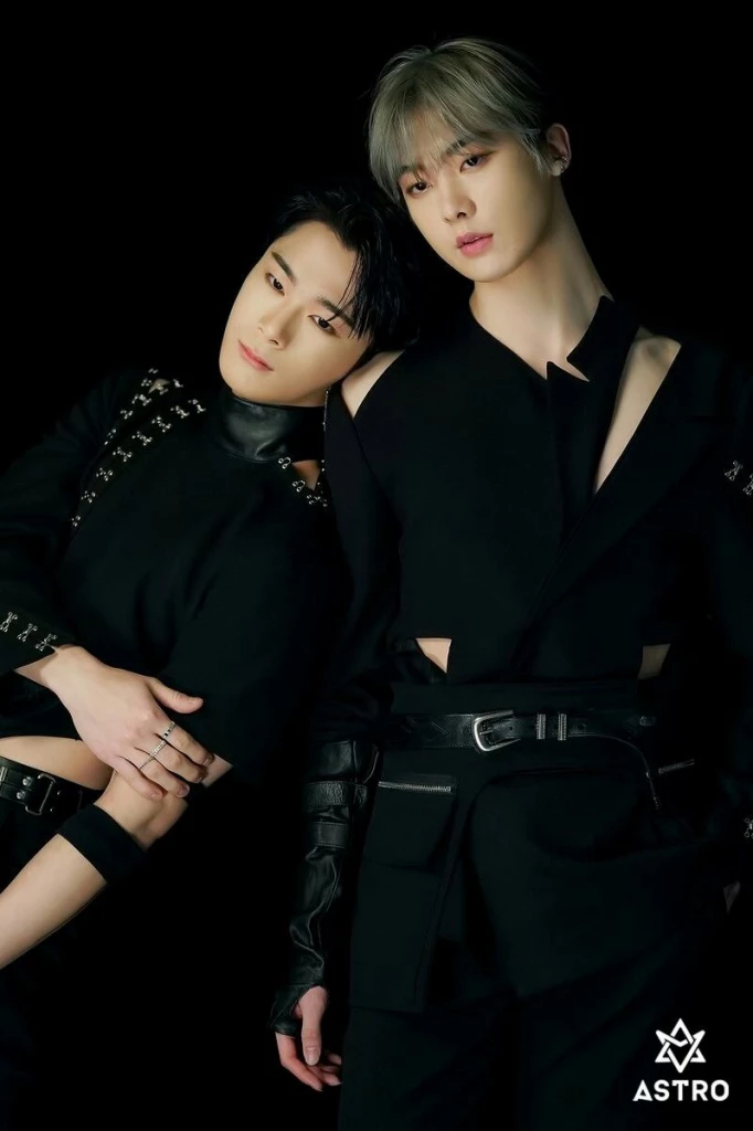 เปิดประวัติ 'มุนบิน ASTRO' เจ้าของรอยยิ้มพระเจ้า รอบด้านทั้งศิลปิน-นักแสดง