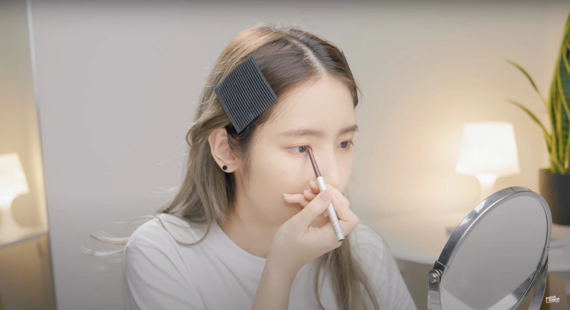 'Mena Noona' ยูทูบเบอร์สุดคูล แชร์เทคนิค 'แต่งหน้า' ลุคลุยงาน ใสๆ สไตล์เกาหลี