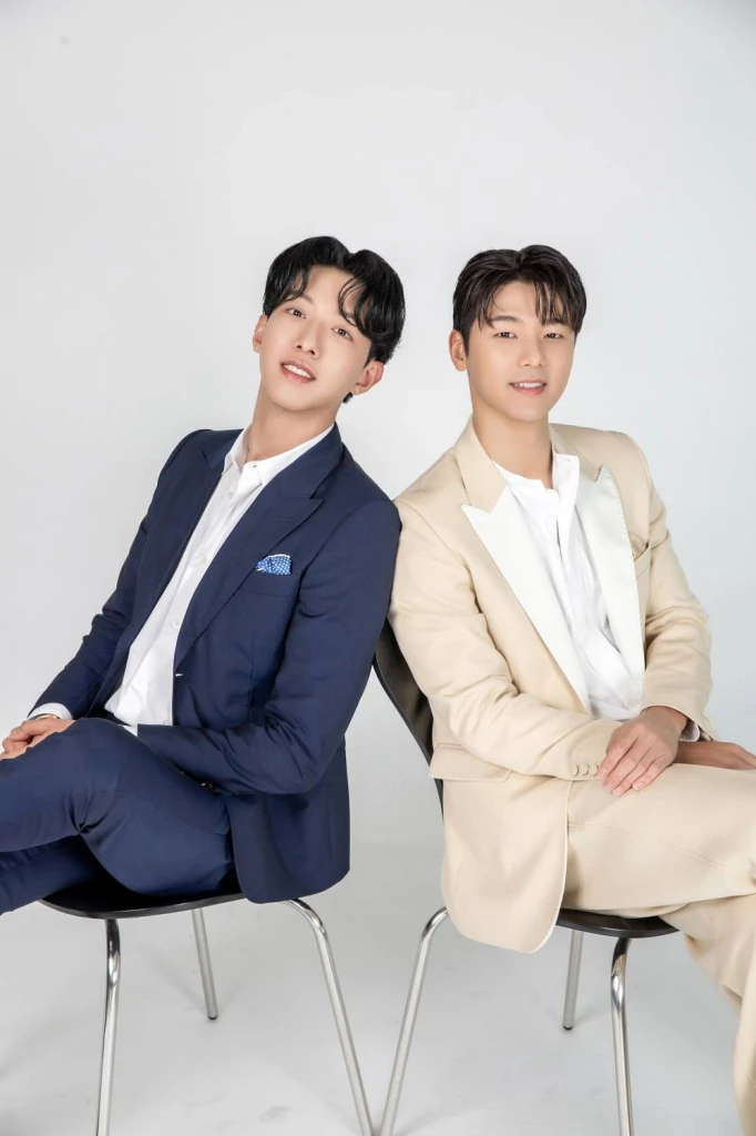 คู่ซี้ 'คัง มินฮยอก' และ 'อี จองชิน' CNBLUE จับมือชวนบอยซ์ไทยมาแฟนมีตติ้ง