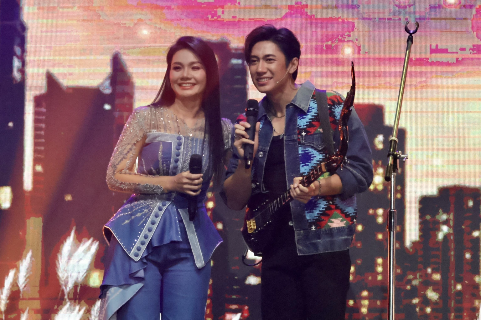 ฟินมาก 'แจม รชตะ' จัดเต็ม 'JAM FIRST SOLO FANMEETING ขอแจมสักที'