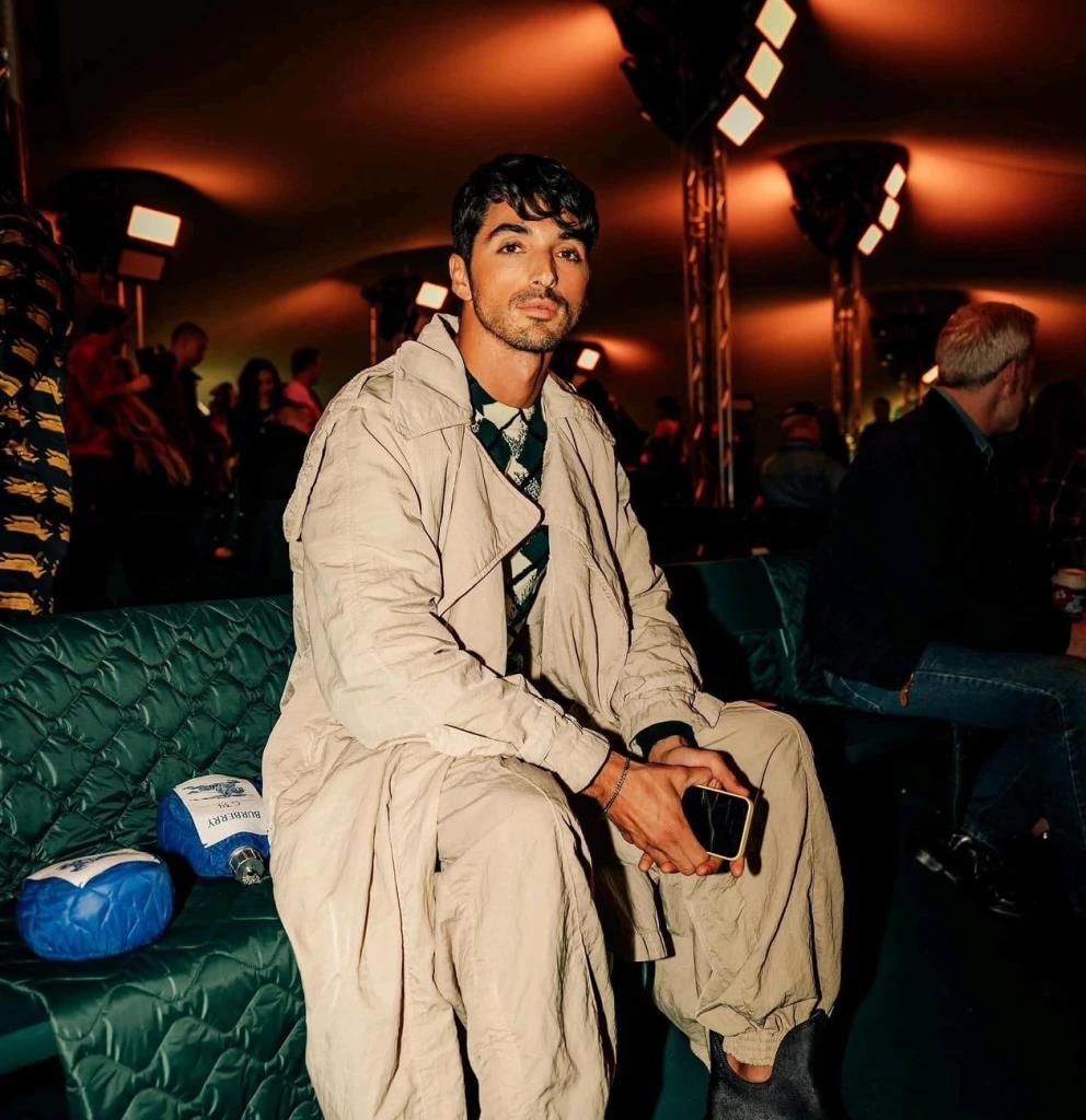 'ไบร์ท วชิรวิชญ์ - Taylor' พระเอกดัง 2 ฟากโลกโคจรมาเจอกัน