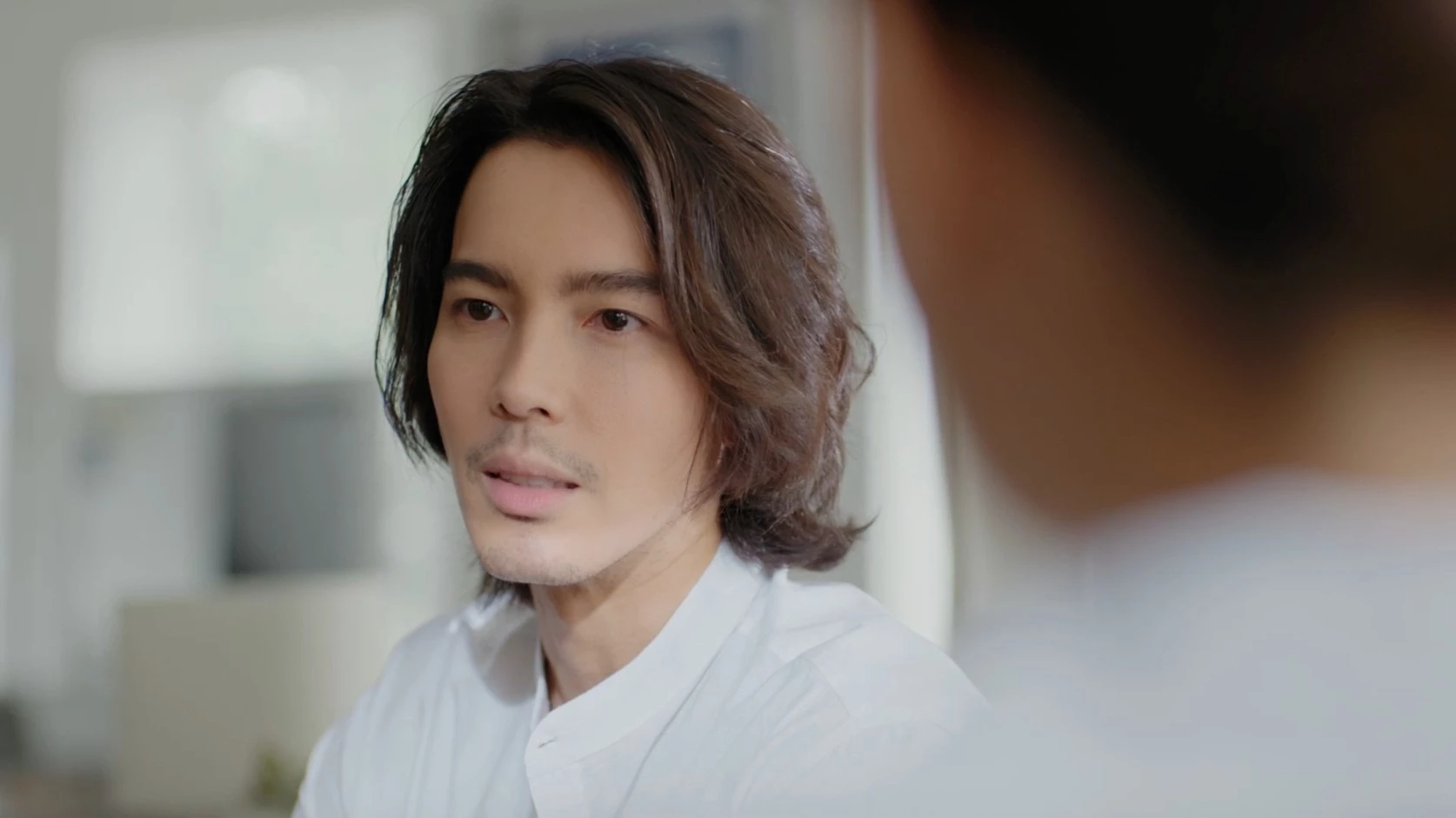 เปิดวาร์ป ทำความรู้จัก ‘จี๋ สุทธิรักษ์’ หนุ่มมาดเซอร์ ทายาท ‘เจี๊ยบ ...