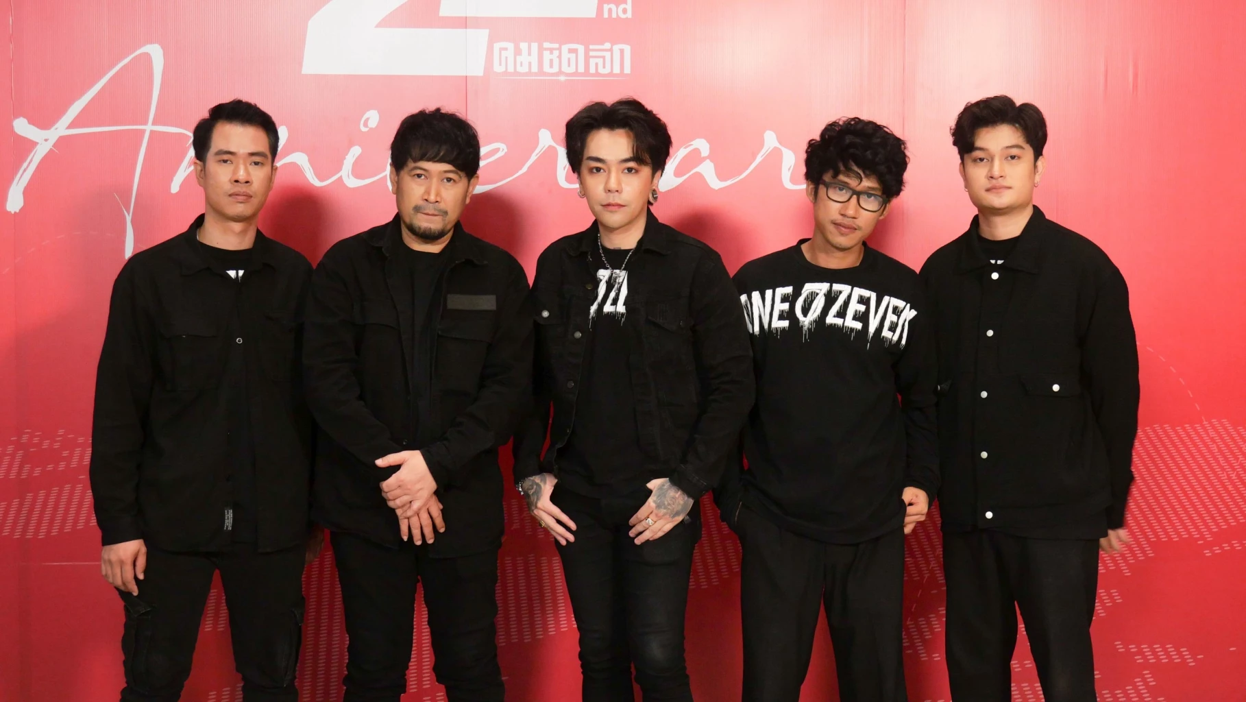 5 หนุ่ม ONE O ZEVEN แนะนำซิงเกิลแรก ‘เม็ดส้ม’ เพลงร็อคอกหักแบบเศร้าๆ บาดลึก